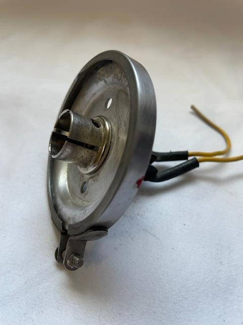 Aeroflash Cessna 14 Volt Rotating Beacon Base Plate With Clamp. Used ...