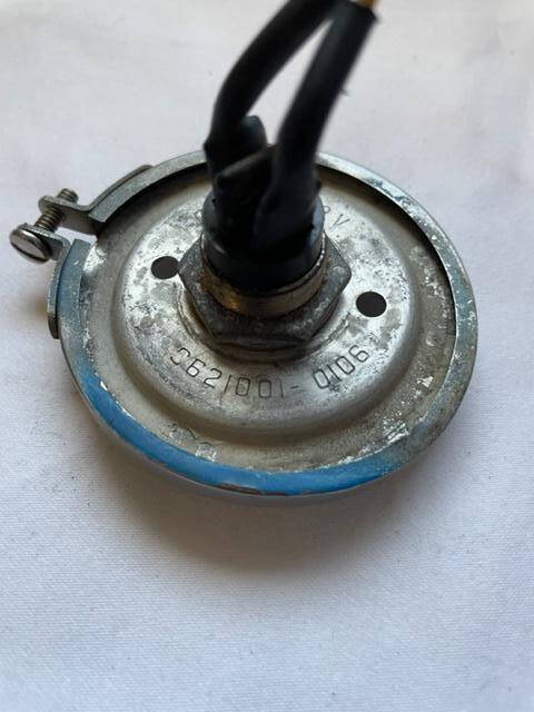 Aeroflash Cessna 14 Volt Rotating Beacon Base Plate With Clamp. Used ...